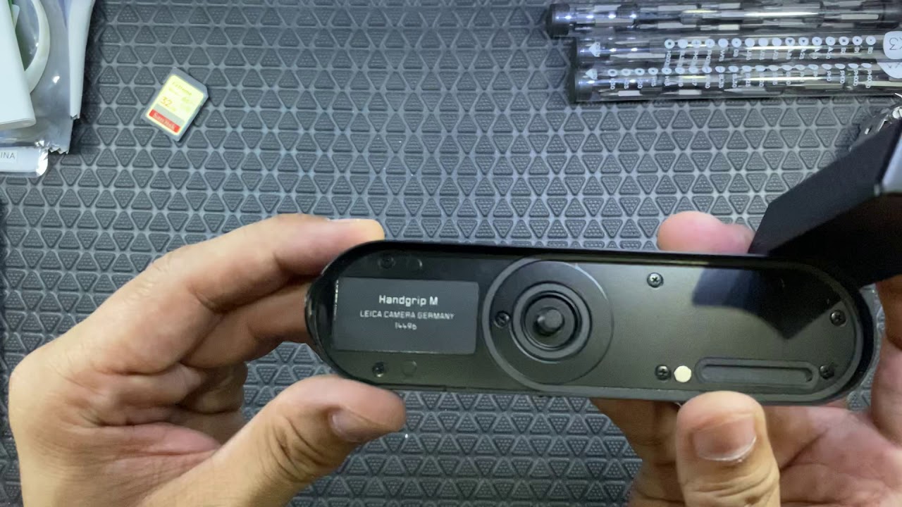 Leica M240+M grip - YouTube