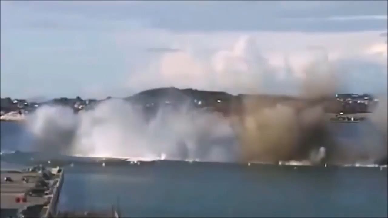 Unbelievable Natural Disaster Scenes Caught on Tape! - YouTube