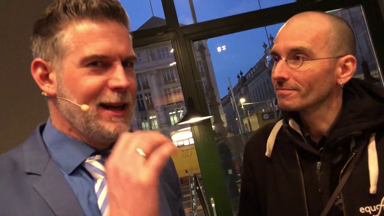 Daniel Finger, Sven Oswald, Mark Benecke: Zwei plus Eins - YouTube