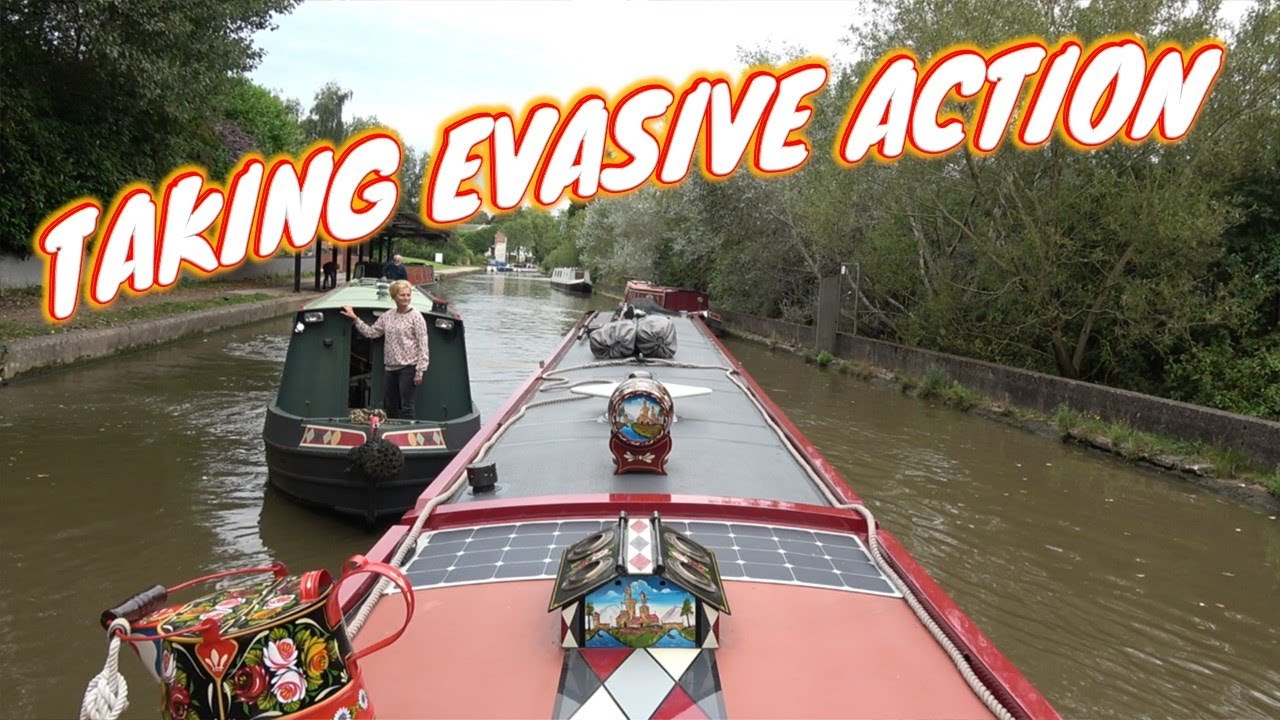 Our Narrowboat Travels - 277 - TAKING EVASIVE ACTION - YouTube