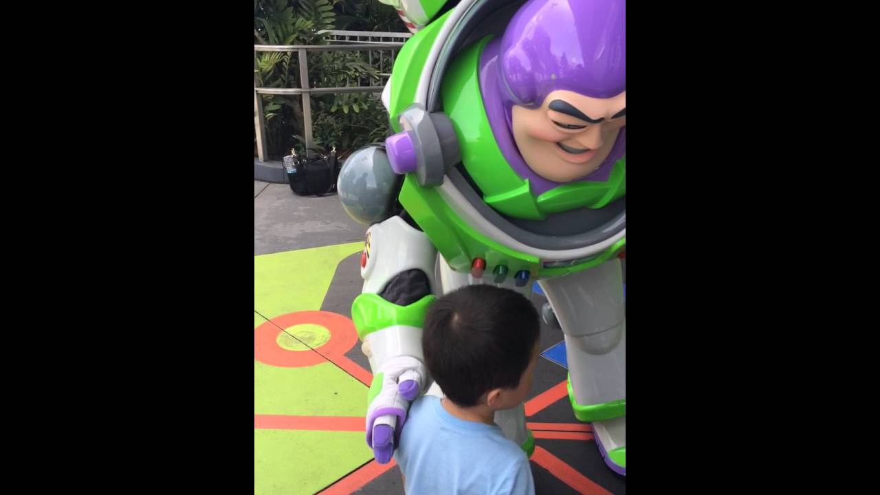 Meeting Buzz Lightyear - YouTube