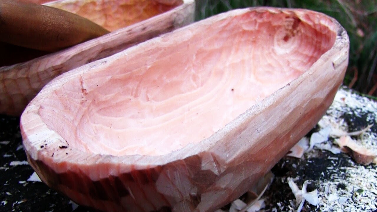 How To Carve a Bowl for your Camp Kitchen [Bushcraft] - YouTube