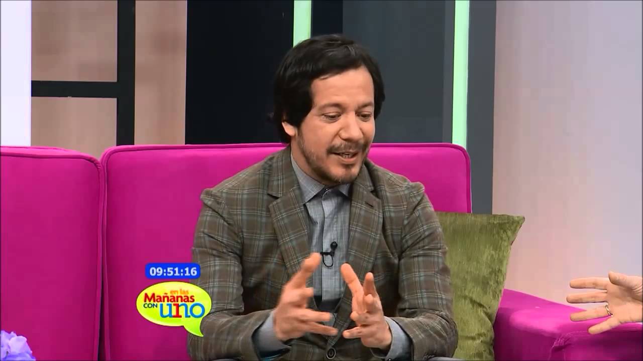 Ricardo Pava, el diseñador de la ropa de la Selección Colombia - YouTube