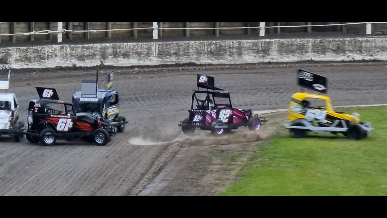 Paradise Valley Speedway - Rotorua Ministock Champs - 8/4/23 - YouTube