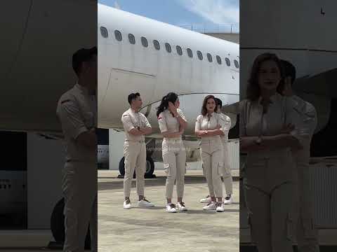 Sesi Foto dengan Pramugari dan Pramugara Super Air Jet