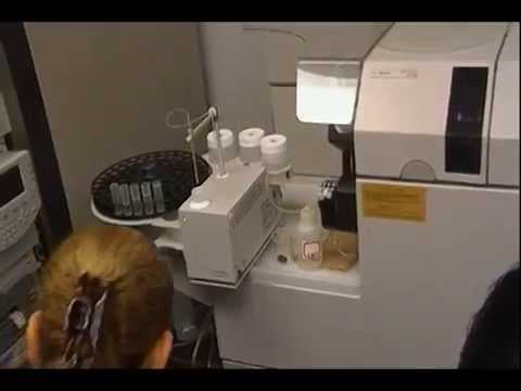 Uso ICP-MS Agilent 7500 CE - YouTube