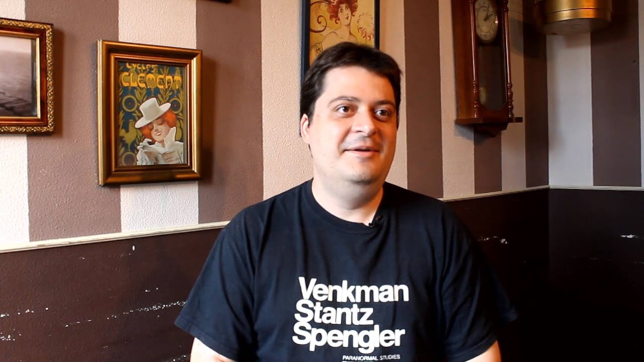 Uncut: Entrevista a Manuel Bartual - YouTube