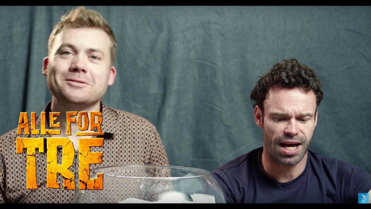 Alle for tre åbningscene med intro af Mick Øgendahl og instruktør ...