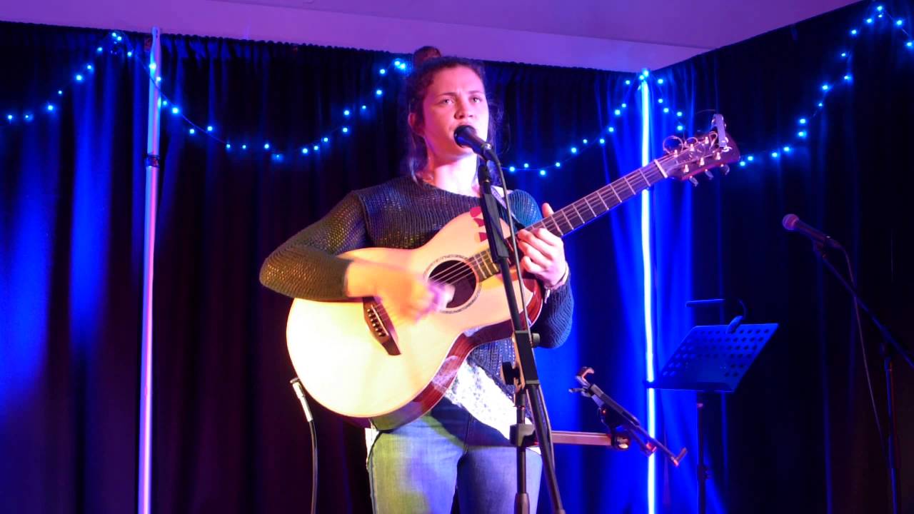 Katie Mac 300716 3 - YouTube