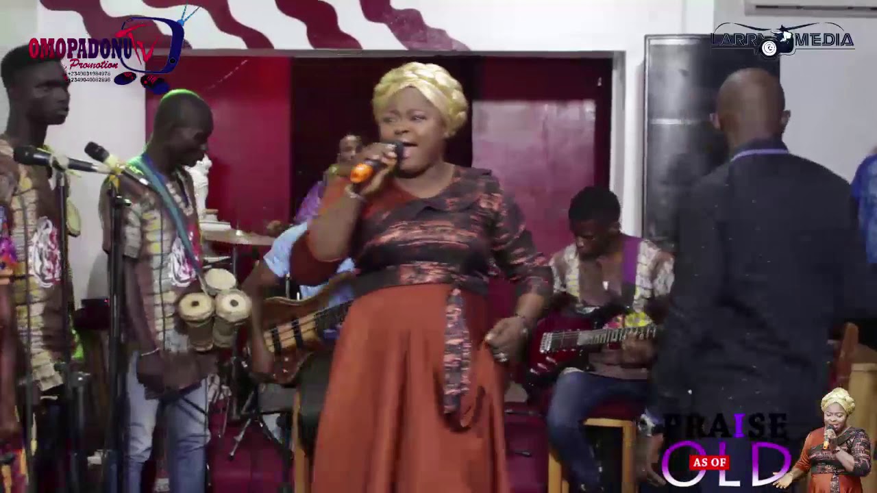 Online praise session with Lady Evang Damilola Ajayi Day 2 in Praise As ...