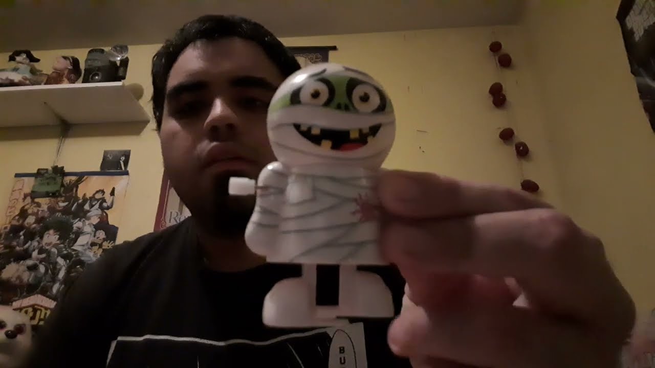 unboxing treat street monster pooper 2022 (mummy) - YouTube