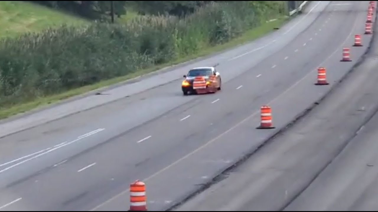 I-57 high speed pursuit in southern Illinois on Monday - YouTube