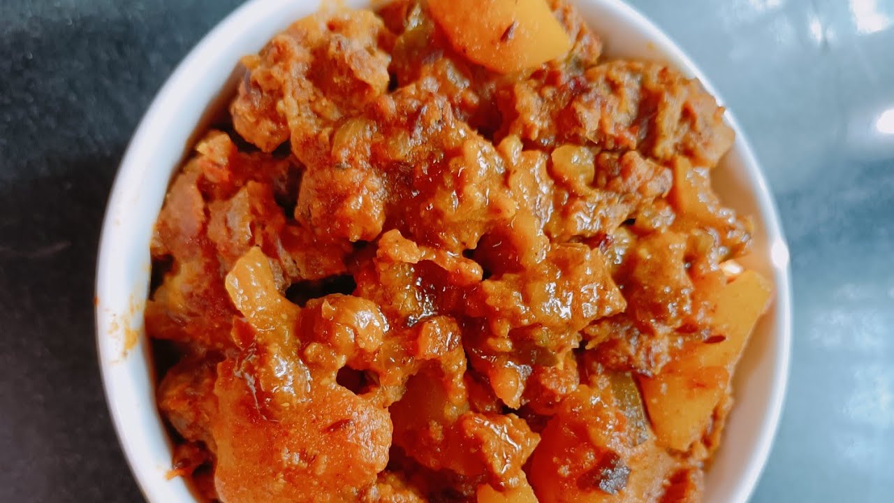 Aloo Badi ki Sabzi/ Masaledar Mix Vegetable Badiya / Healthy bhi Taste ...