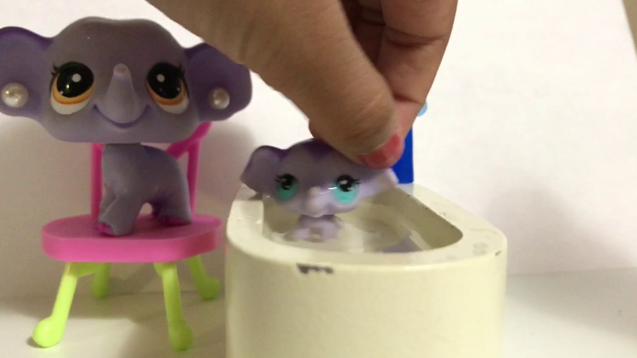 Bath Time Lps - YouTube