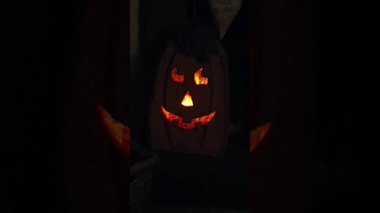 Junolux LED Jack-O'-Lantern - YouTube