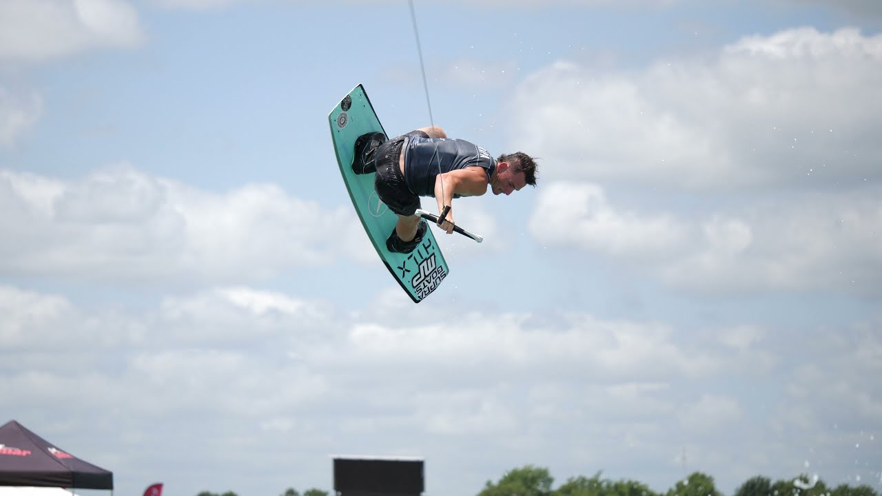 SUPRA TEAM RIDER | NIC RAPA - YouTube