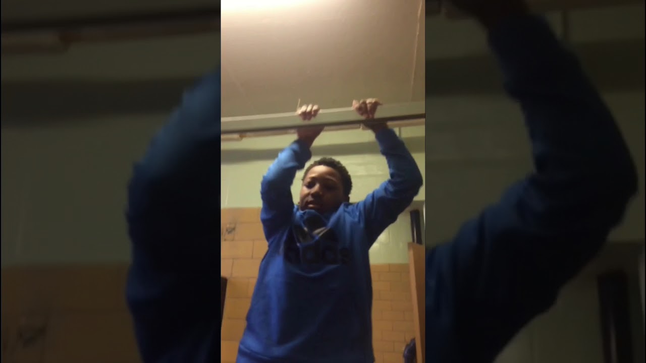 Zyier playing In the bathroom - YouTube