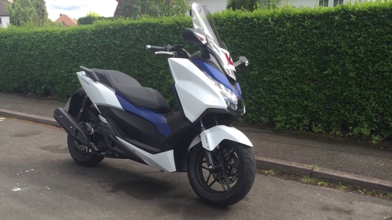 HONDA FORZA 125 - Quick Walk Around - YouTube