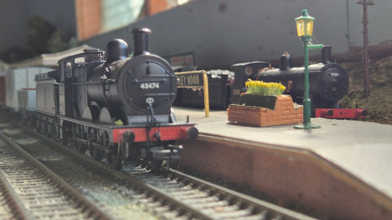 BR Ex-Midland Railway 3F delivering the goods (short running session ...