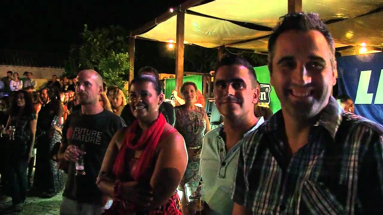 O Castelo Bar, Faro - Stand Up Comedy - Serafim - YouTube