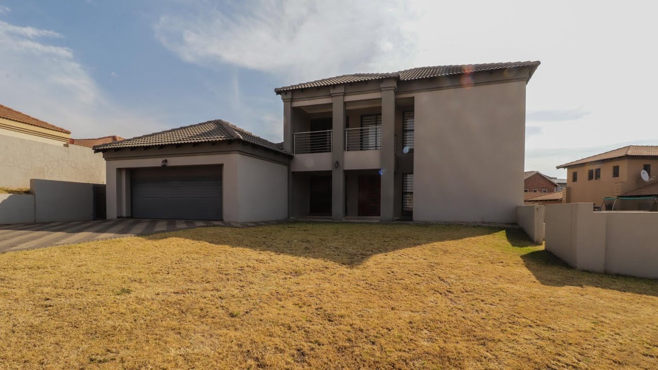 4 Bedroom For Sale | Monavoni - YouTube