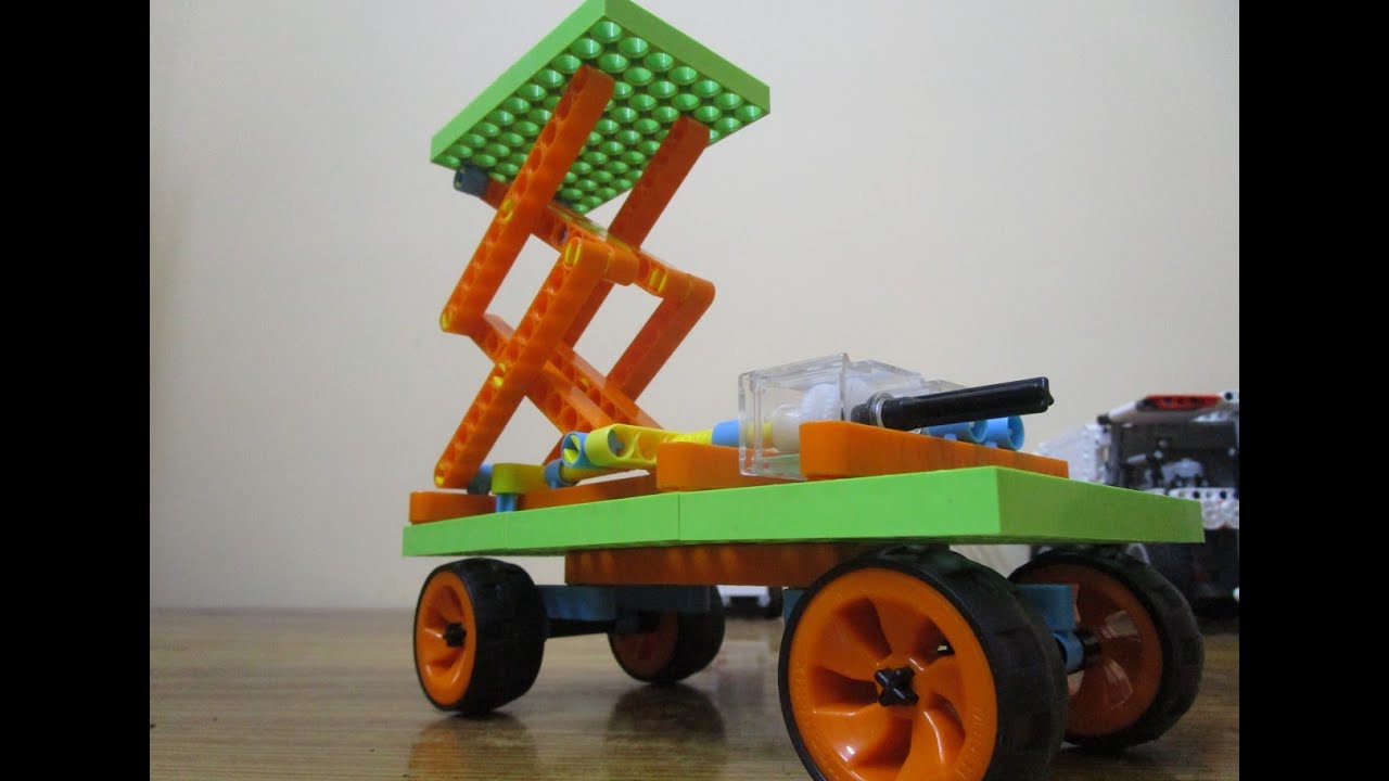 Scissor Lift | Blix Power Screw | Model 4 #howtobuild #blix - YouTube