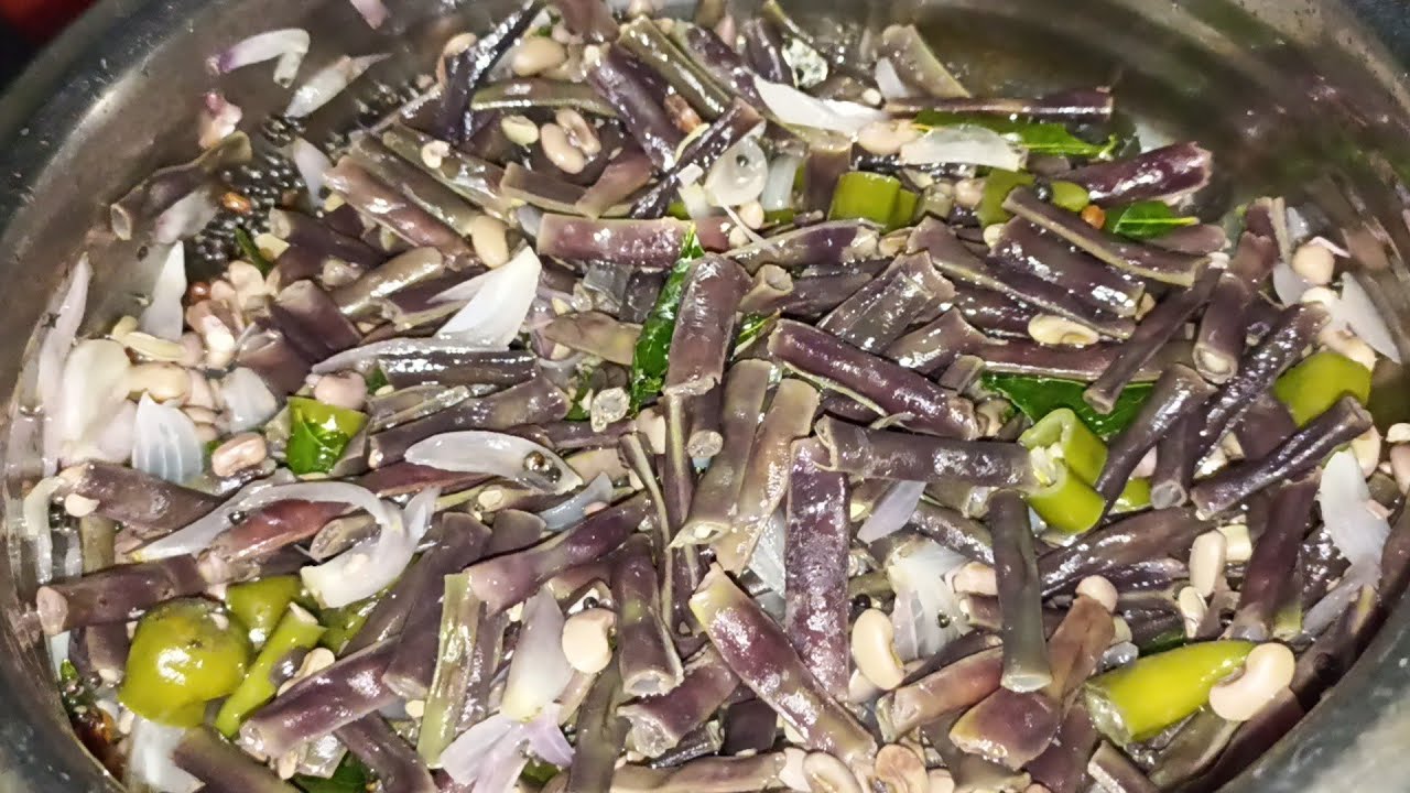Pachapayar (Achinga Payar, Long beans) Upperi - YouTube