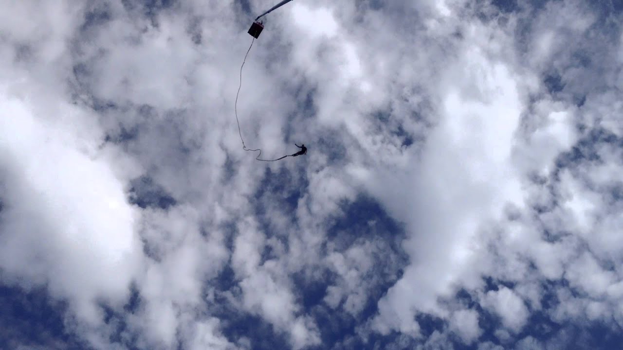 Benji jump Skybreakers Helsinki - YouTube