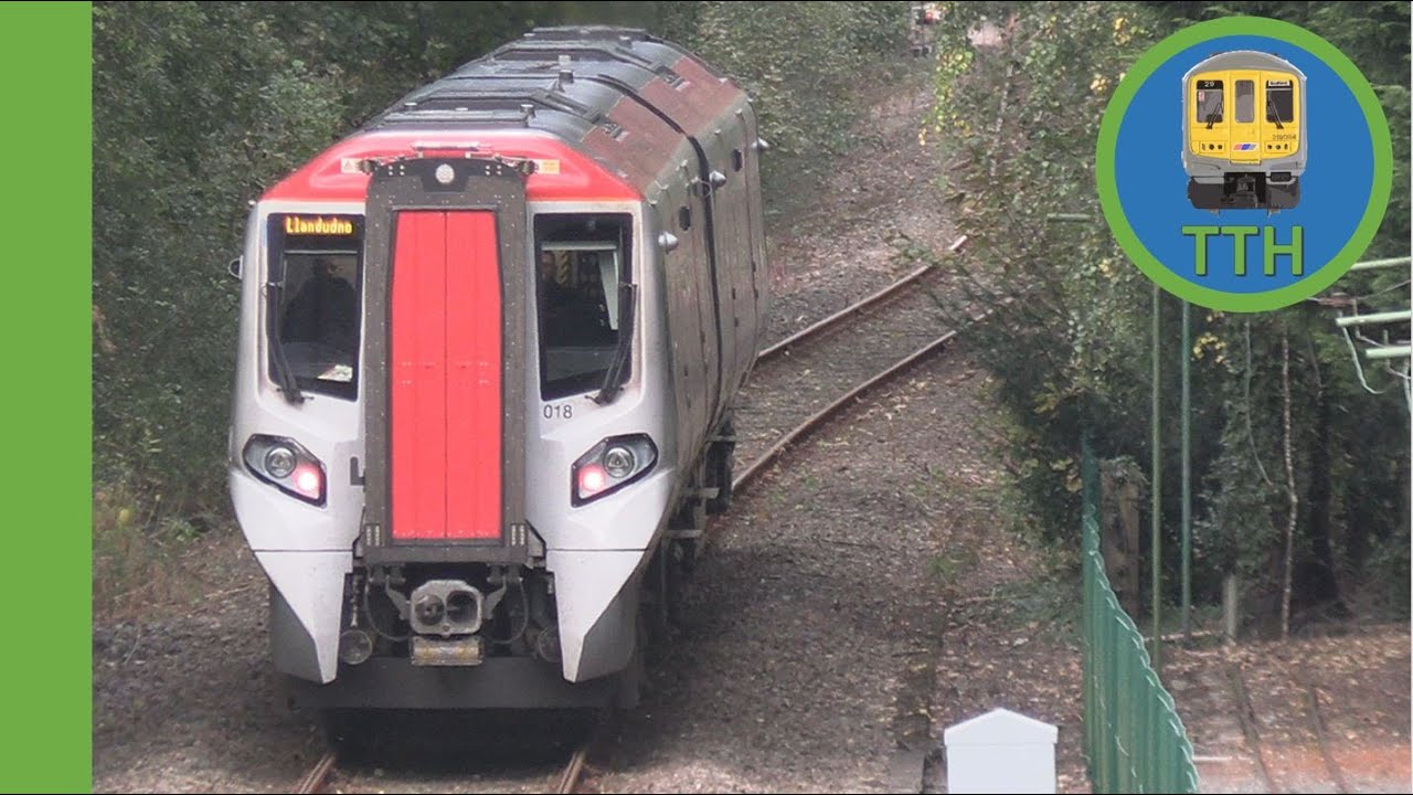 Dosbarth 197 yn gadael Betws-y-Coed - Class 197 departs Betws y Coed ...
