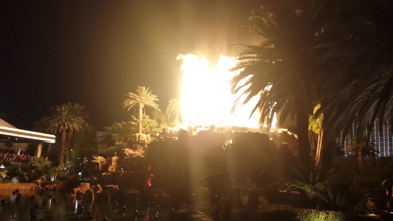 Volcán del Mirage "Las Vegas" 2015 Chio Esqueda - YouTube