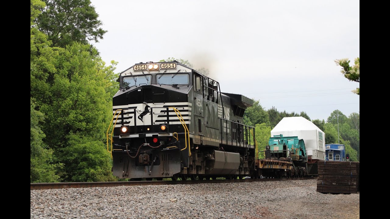 NS 053 with Siemens H&W and caboose through Oakwood, GA. - YouTube
