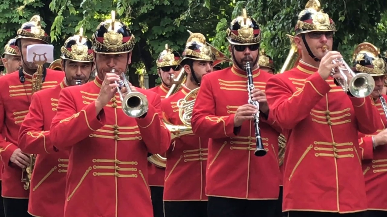 Military Fanfare - rehearsal, Budapest - YouTube