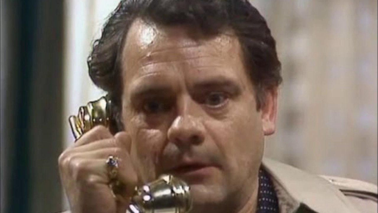 Del Boy Prank Call - YouTube