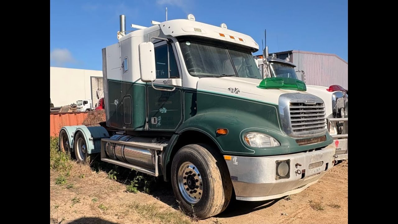 L14 - 2010 Mercedes-Benz CL112 Freightliner Columbia Prime Mover - Not ...