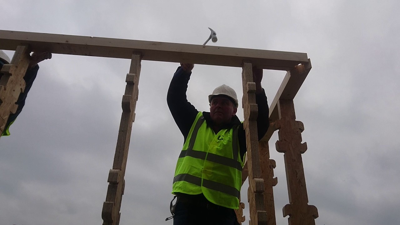 Fitting the head plates - YouTube