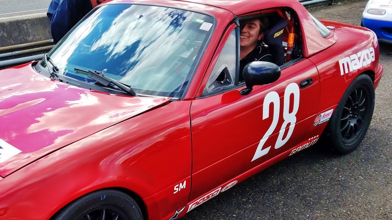 SCCA Spec Miata PIR Aug 11th Thomas Micich - YouTube
