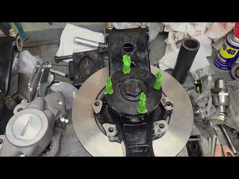 Cobra Girling brake calipers and hardware comp vs street - YouTube