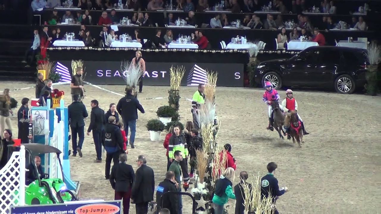 Mini Steeple Jumping Mechelen 20131230 21u34 - YouTube