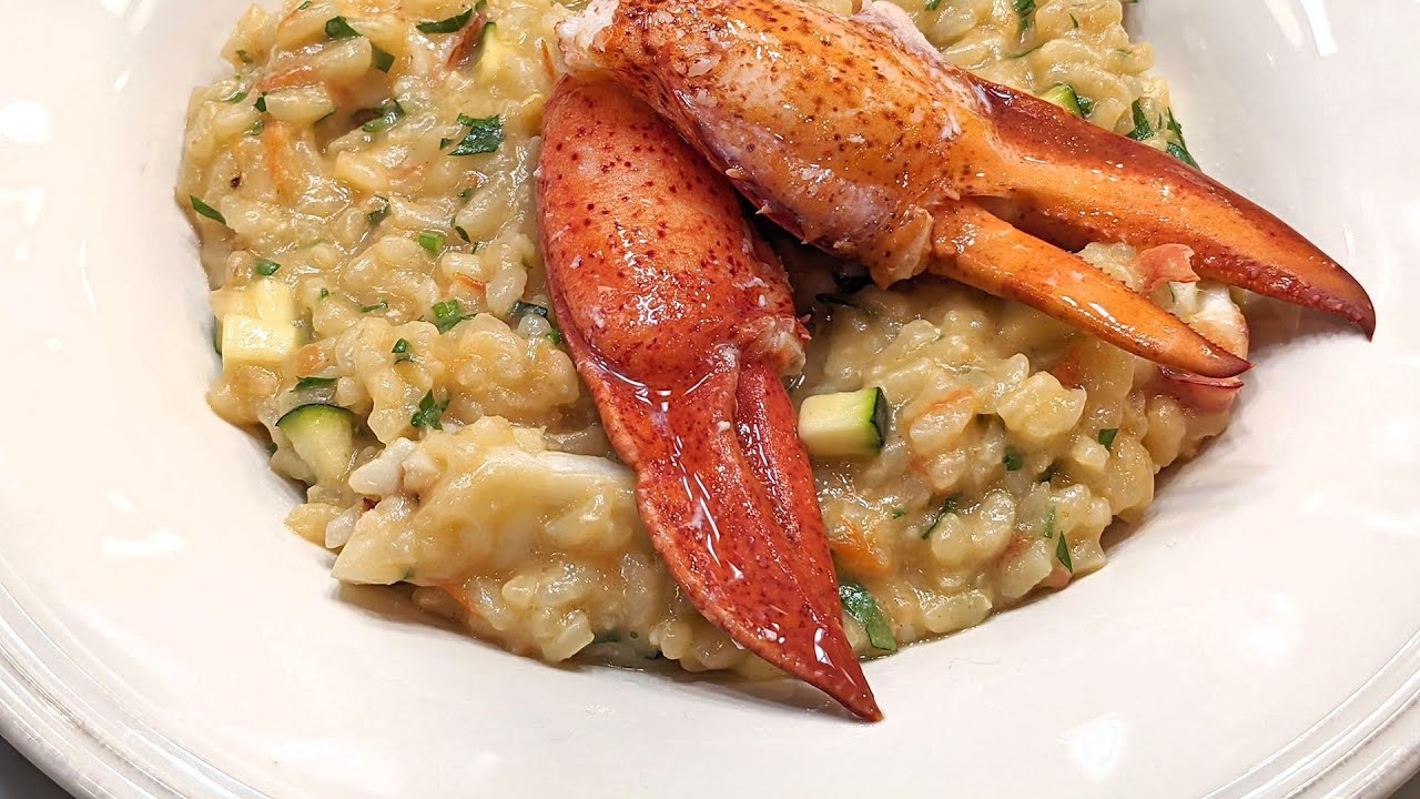 How to Make Lobster Risotto with Saffron, Tomatoes and Zucchini | Anne ...