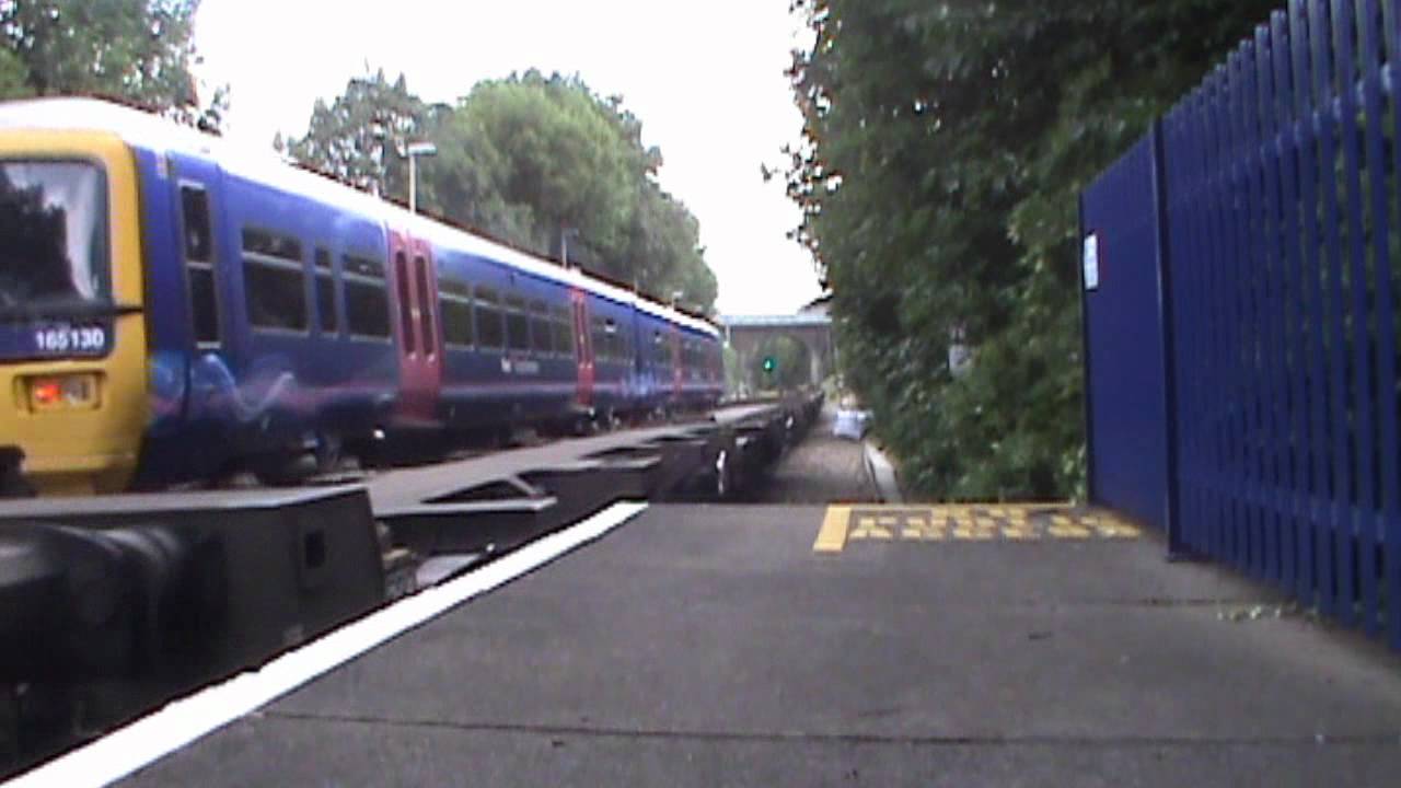 Freightliner 70008 on 4M68 through reading West 07/06/2011 - YouTube