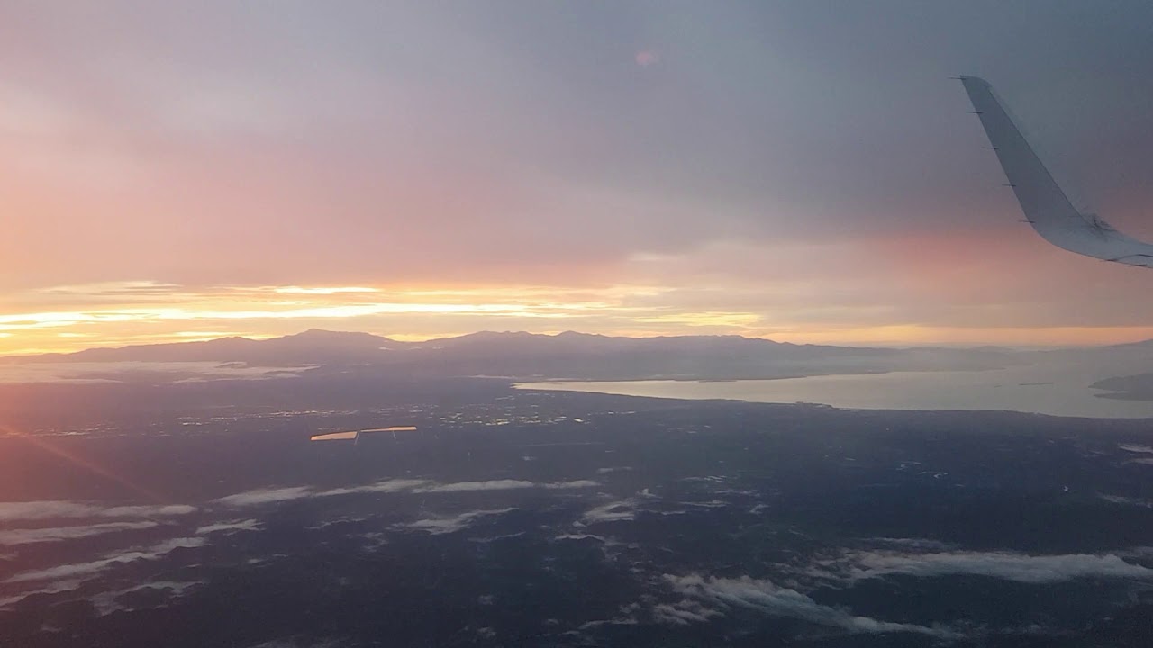 Davao Above the Skyline. Sunrise Davao from a Plane - YouTube