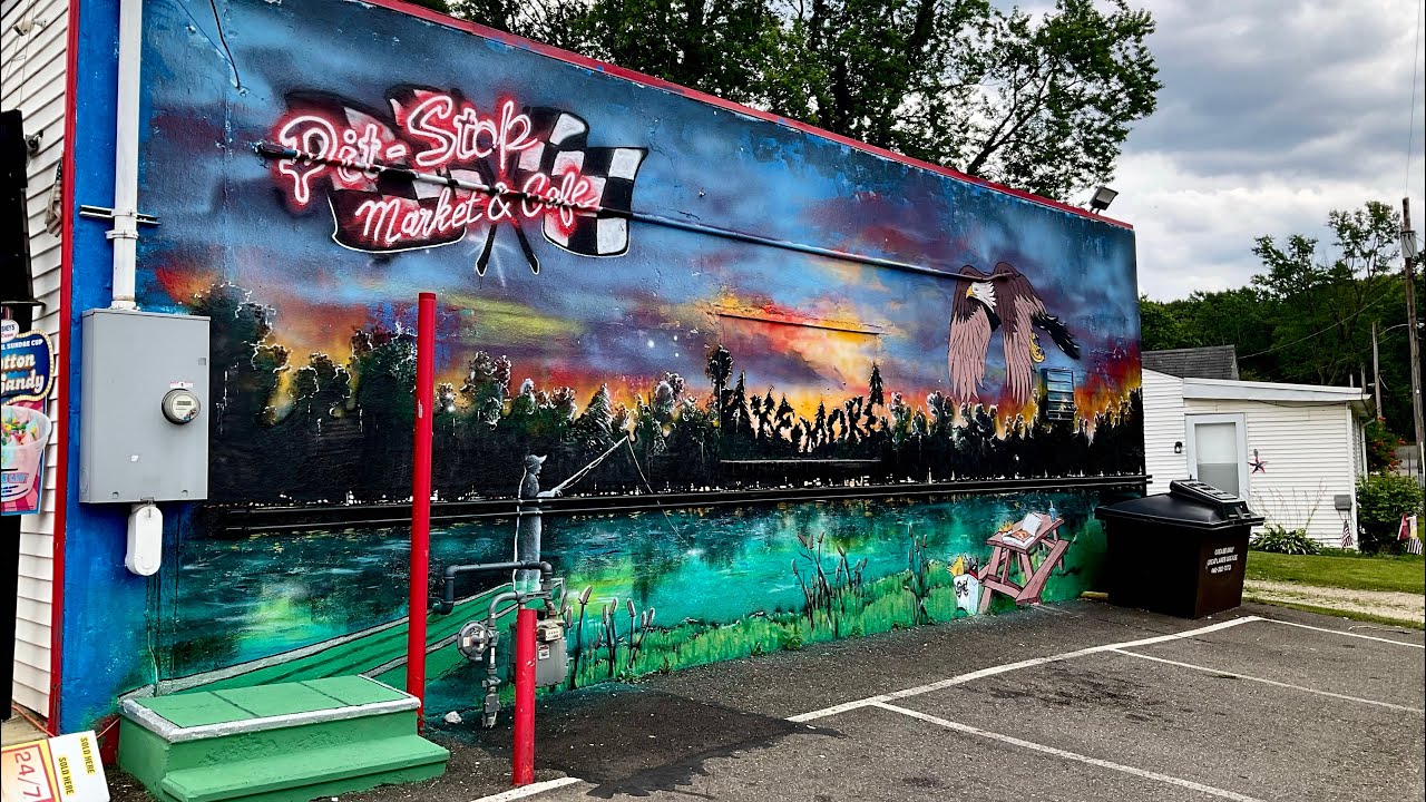 !PAINTING! Super cool unique mural Timelapse, Lakemore, Ohio ART FARM ...