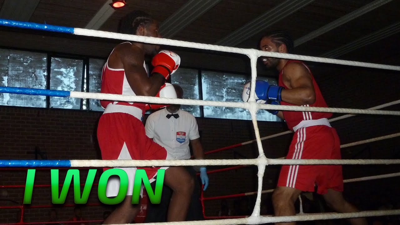 My first boxing match - YouTube