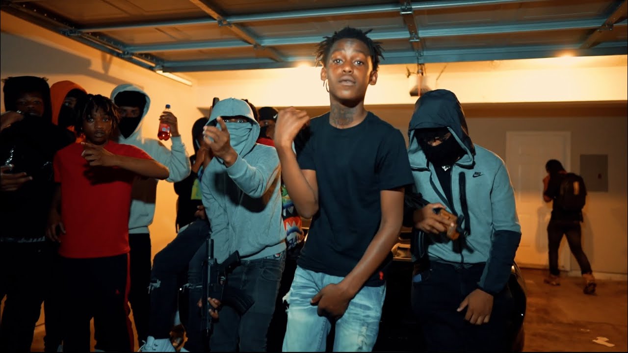 Doowopgz stuntin (official music video ) - YouTube