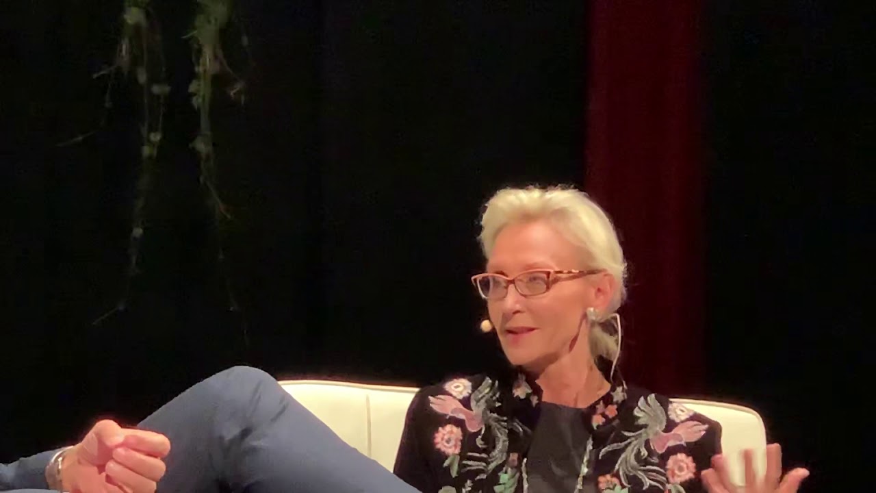 Teatro Smeraldo Valeggio ....... 6 sul palco .... Nadia Pasquali - YouTube