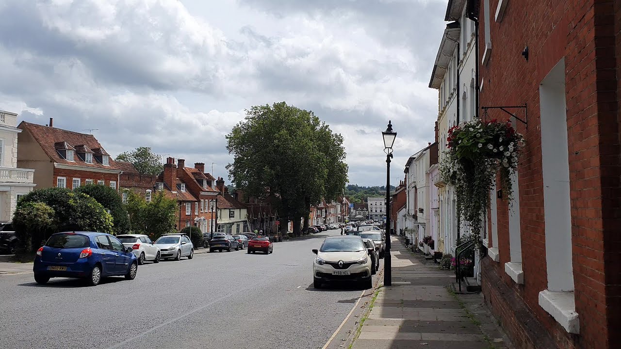 Exploring Farnham: Delving into Surrey's Historic Market Town - YouTube