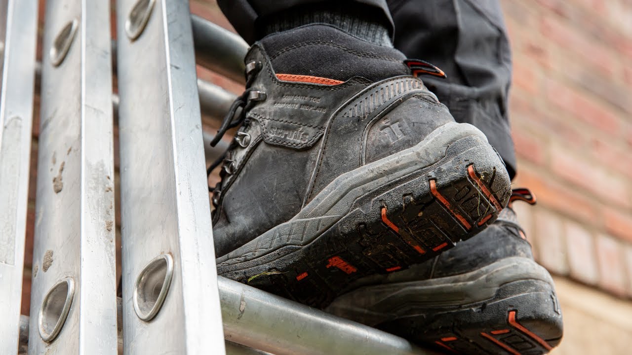 Scruffs New Gear - Here's to the Builders - YouTube