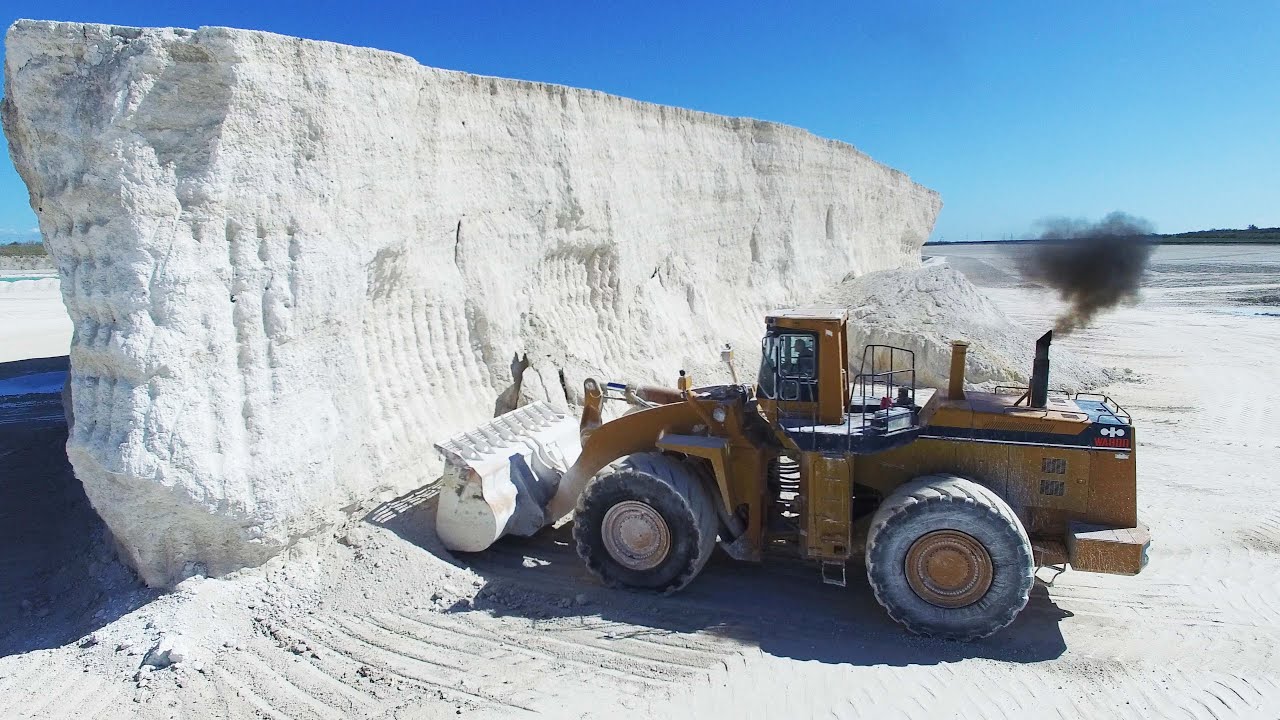 Komatsu WA800 - A Legend Is Gone - Full video | Big Komatsu WA800 Wheel ...