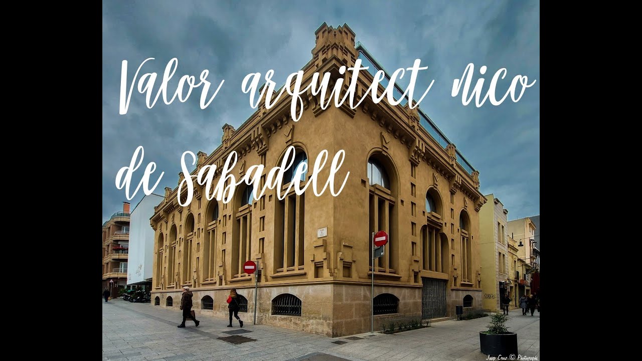 Paseando y viendo edificios históricos en Sabadell - YouTube