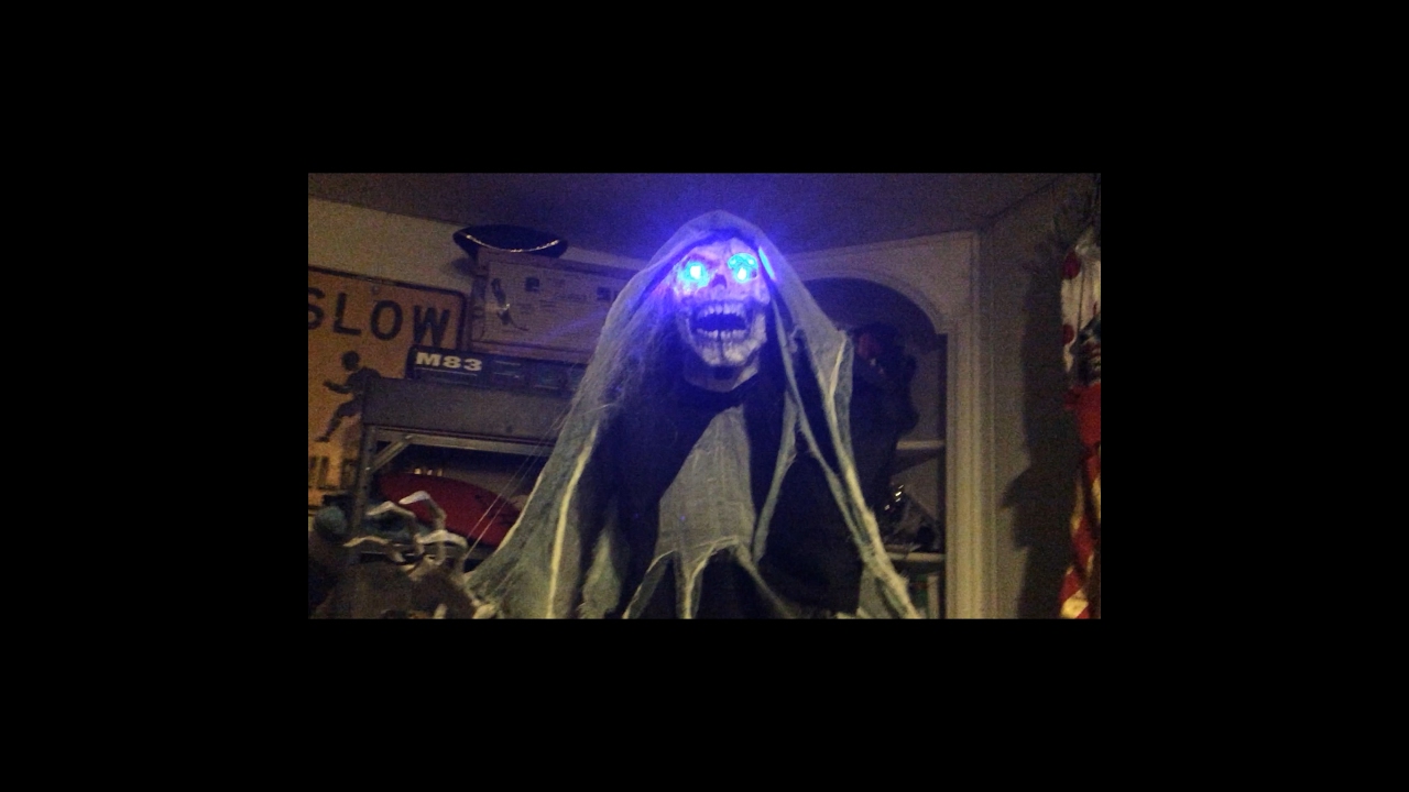 Graveyard Rising Phantom Reaper review (Home Depot exclusive) - YouTube